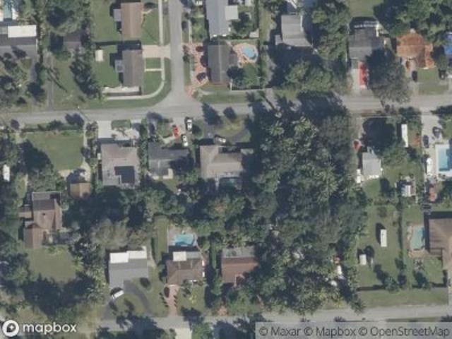 NE 152nd St