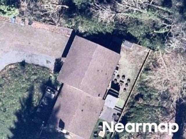 NE 158th St