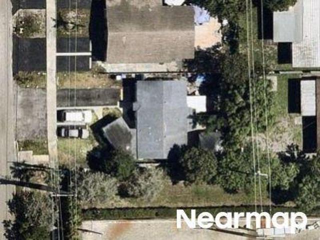 NE 15th Ave
