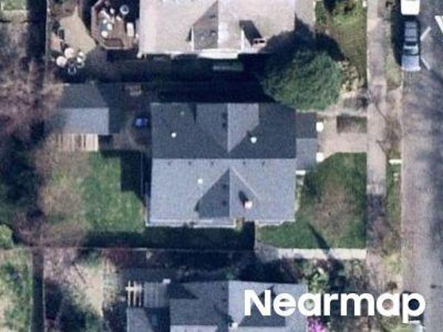 NE 15th Ave