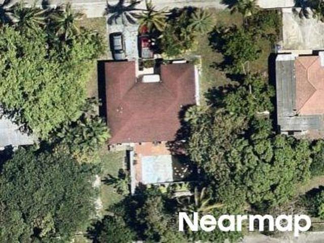 NE 160th St