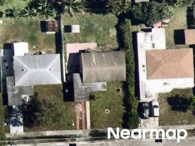 NE 169th St