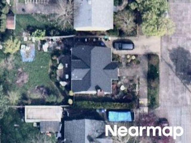 NE 16th Ave