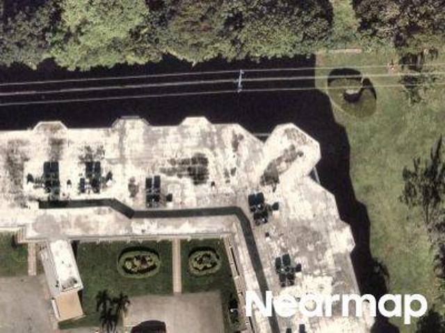 NE 191th St D204