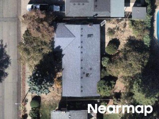 NE 194th Ct