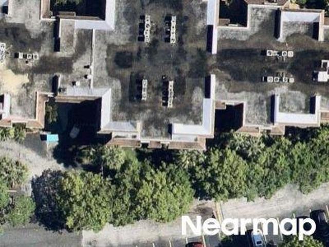 NE 195th St Apt