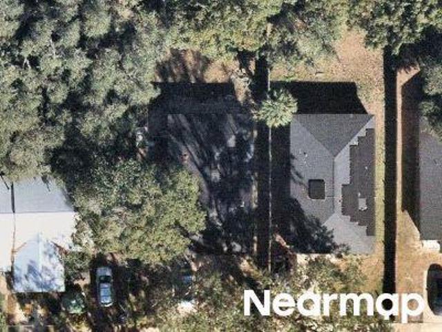 NE 1st Ave
