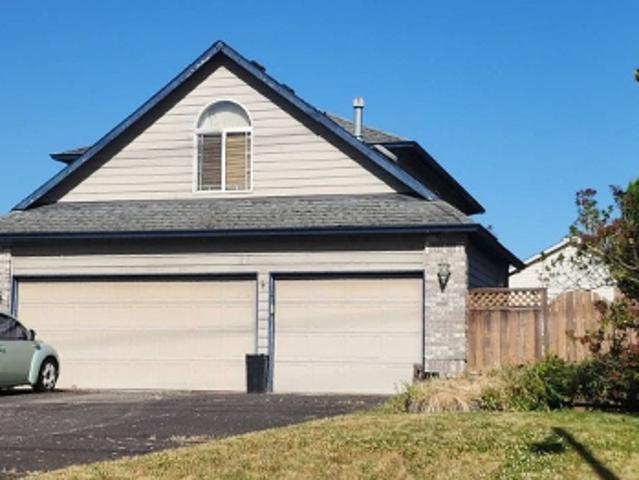 NE 218th Ave