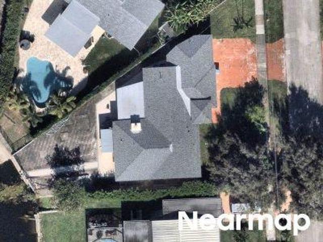 NE 25th Ct