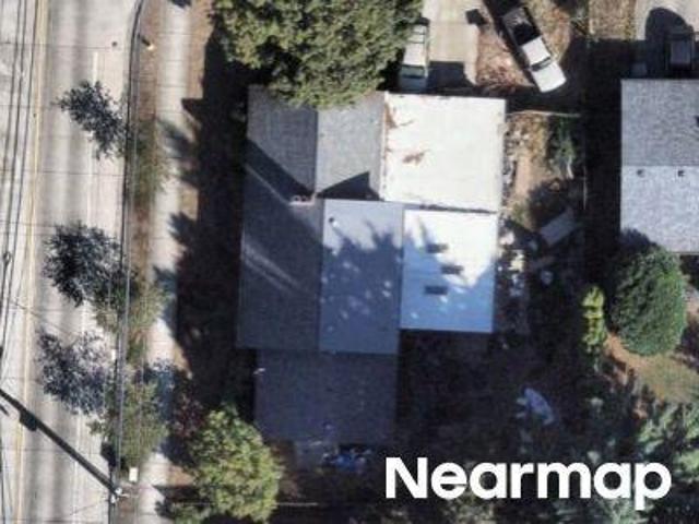 NE 28th Ave
