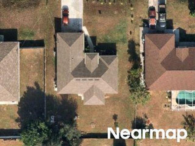 NE 28th St