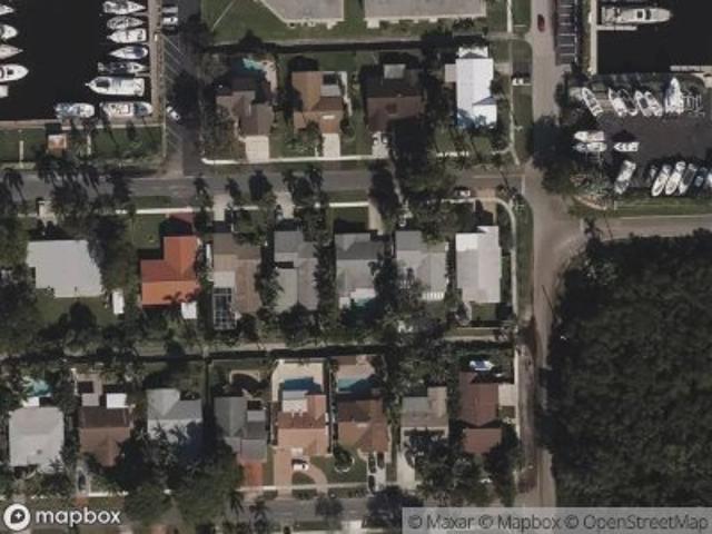 NE 3rd St