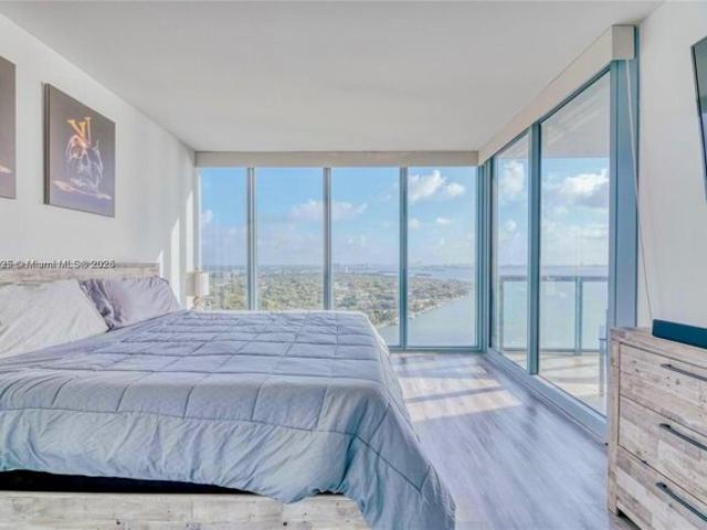 Ne Th St Apt,miami, Condo For Sale