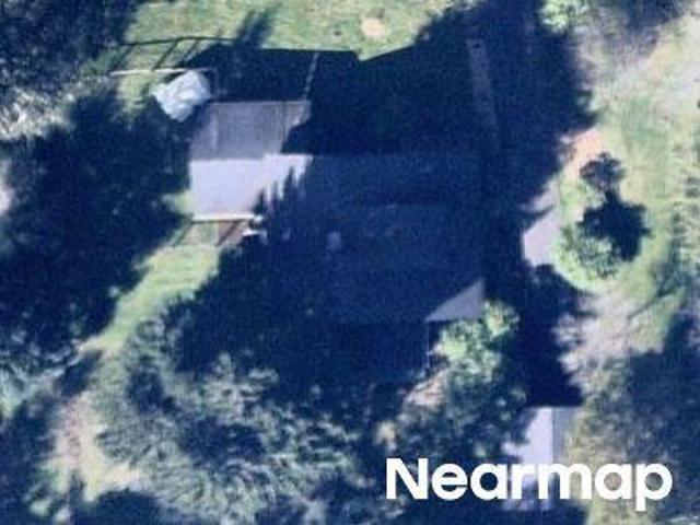 NE Beach Crest Dr
