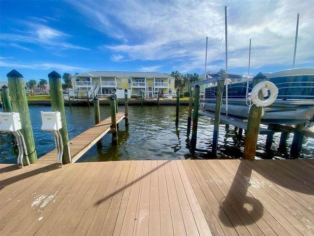 NE Beach Dr SE Unit 95SS, Saint Petersburg, FL 33705