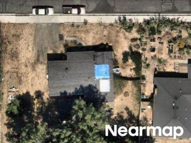 NE Churchill St