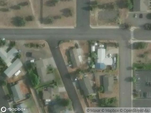 NE Cowden Dr