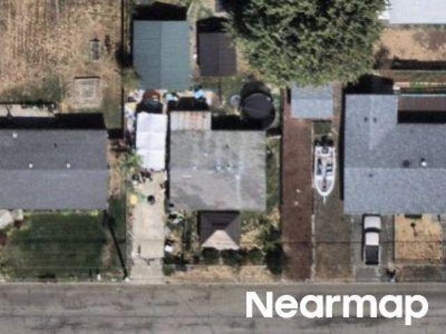 NE Craig St