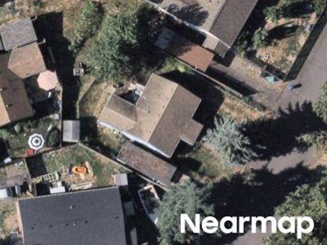 NE Gertz Ct