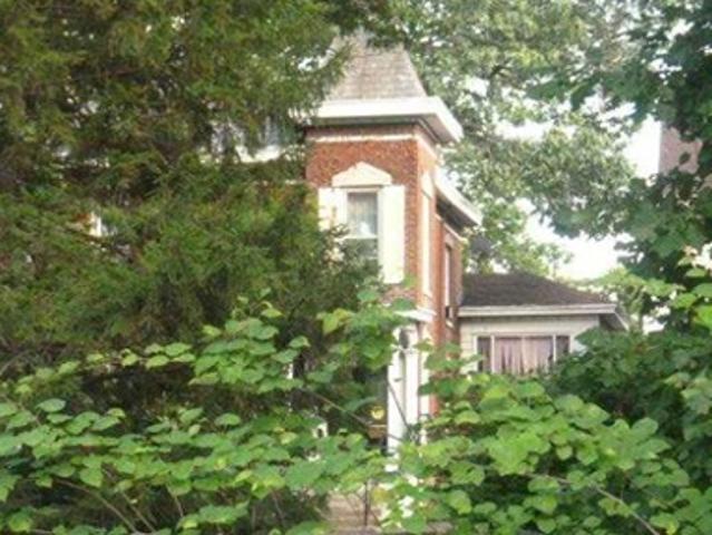 NE Glen Oak Ave