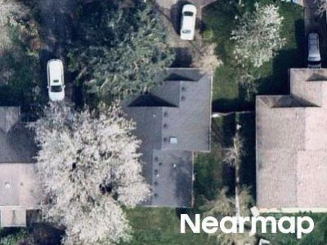 NE Jarrett St