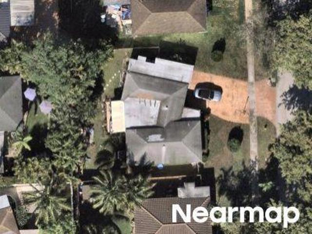 NE Miami Ct