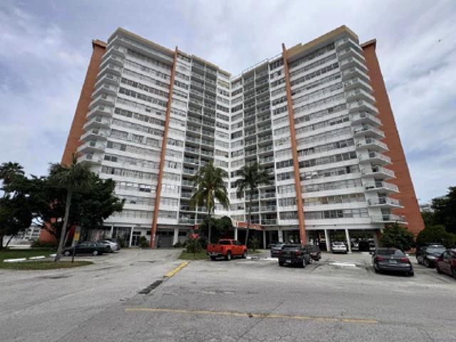 NE Miami Gardens Dr Apt 803e