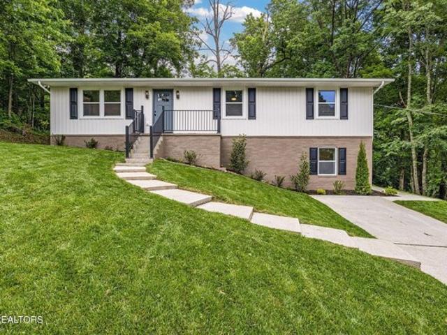Ne Northcrest Cir, Knoxville, Home For Sale