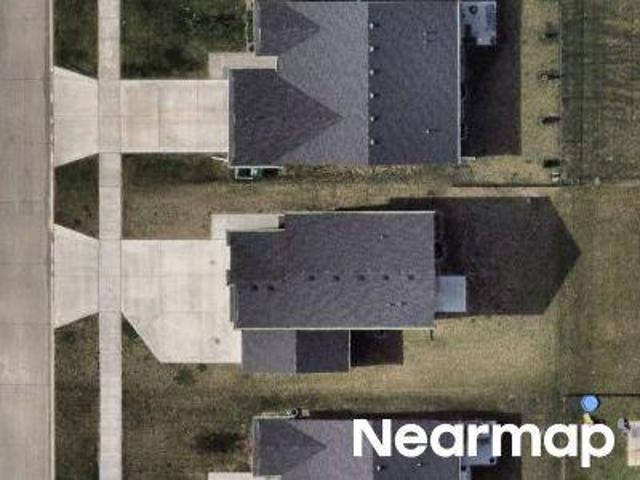 NE Oak Ridge Dr