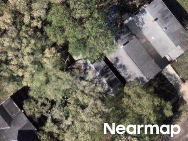 NE Perry Ave