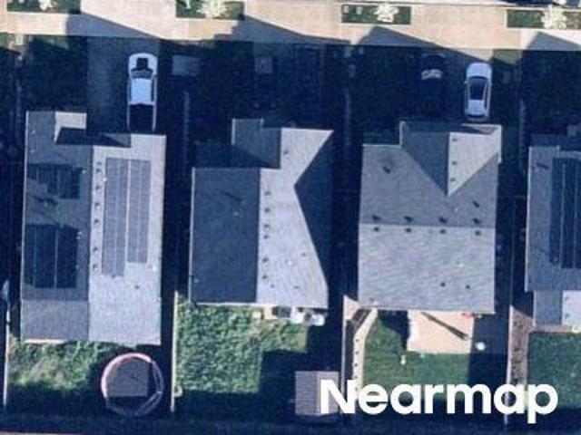 NE Pinebreak Dr