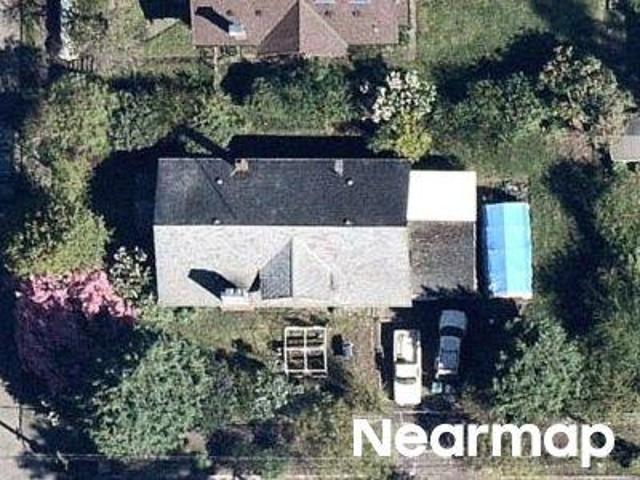 NE Rodney Ave