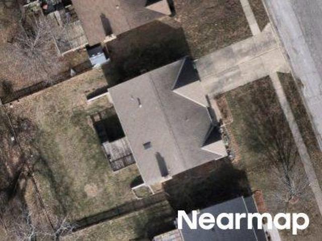 NE Stanton St