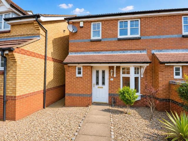 Nene Way, Kings Health, Northampton NN5 2 bed end of terrace house to rent £1,025 pcm £237 pw