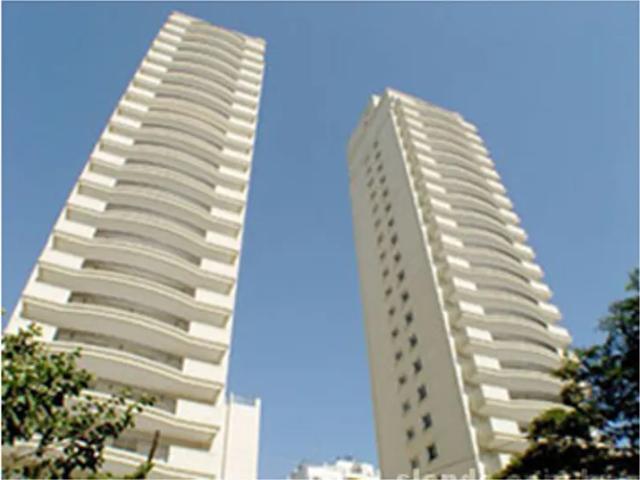Neo classico muito bem localizado