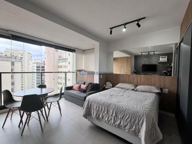 NeoHouse Campo Belo a 450m do metrô: moderno, completo e ideal para morar ou investir