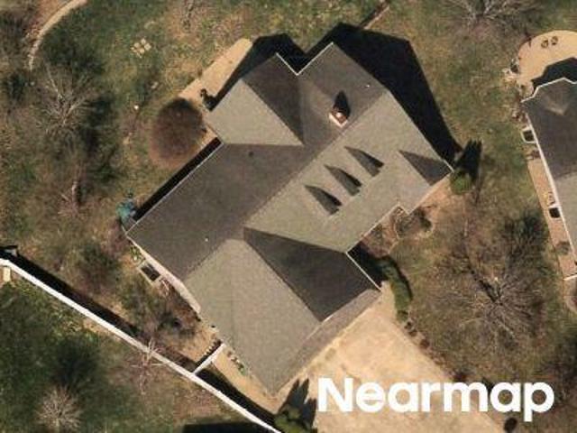 Neaves Dr