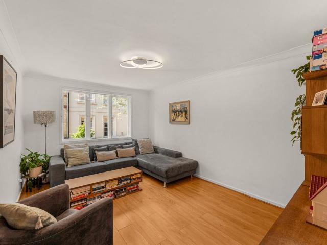 Neal Street, Central St Giles WC2H, 3 bed flat to rent, £8,667 pcm | PrimeLocation