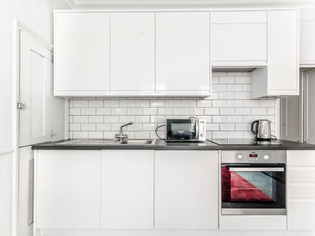 Neal Street, Covent Garden, London WC2H, 1 bed flat to rent, £2,384 pcm | PrimeLocation