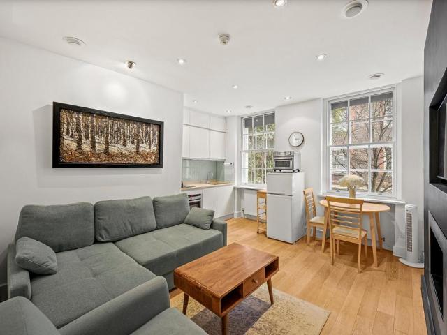 Neal Street, London 1 bed flat to rent £3,700 pcm £854 pw