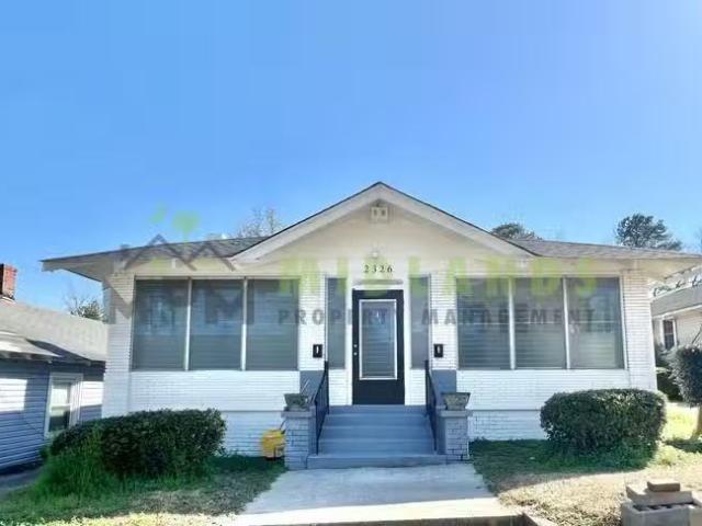 NEAR CAMPUS! NEWLY RENOVATED! 2326 Stark St #A