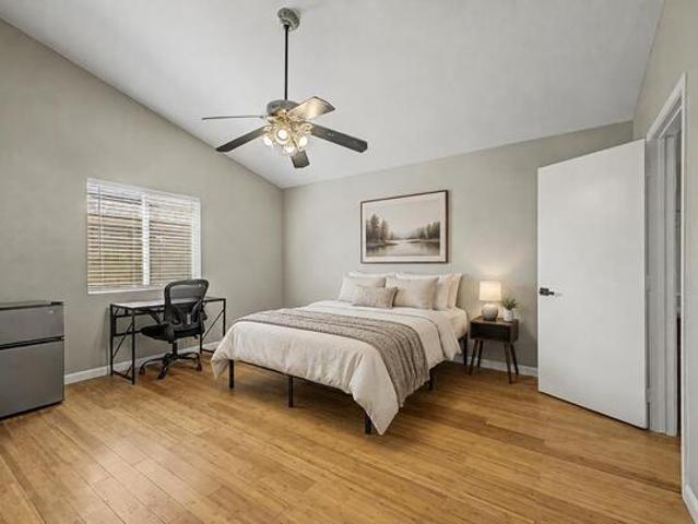 Near Downtown Mesa | Private Bath Options | Storage Unit Mini Fridge & Smart TV !