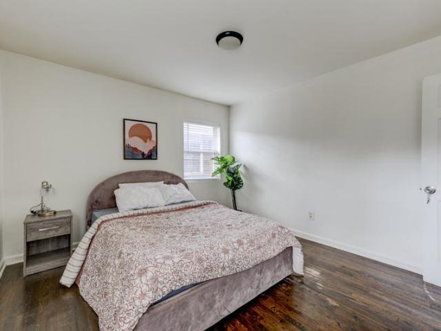 Near Downtown in a Newly Renovated Home with a 3 m