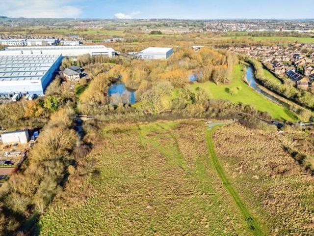 Near Hunsbury Meadows, Northampton, Land For Sale