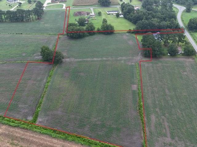 Near 128 Bay Rd, Rose Hill, NC 28458