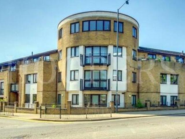 Neasden Lane, London, 2 Bedroom Flat