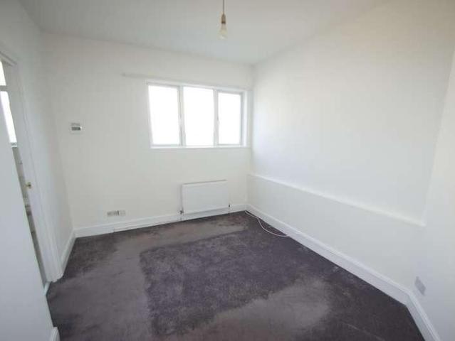 Neasden Lane North, London, NW10