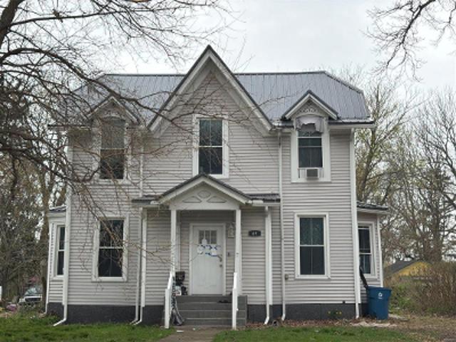 Nebraska St