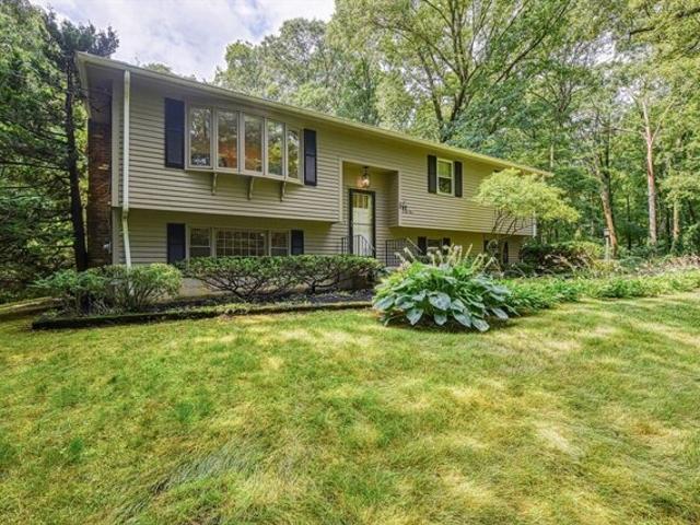 Neck Hill Rd, Mendon, Home For Sale