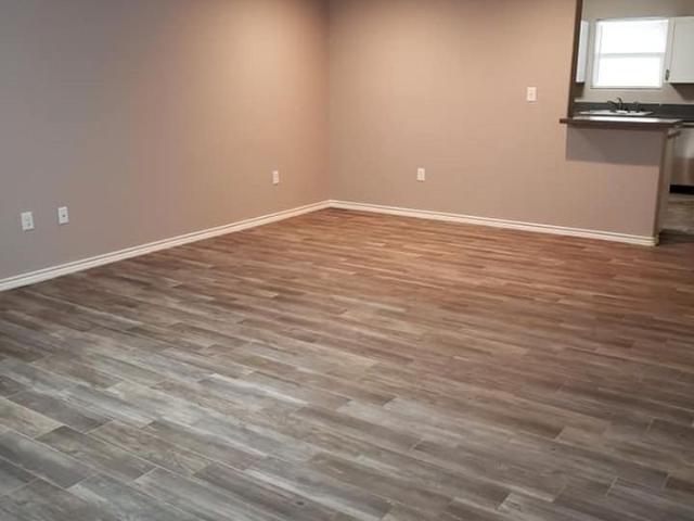 Nederland Ave Townhomes 3 Bedroom Apartment for Rent at 404 Nederland Ave, Nederland, TX 77627